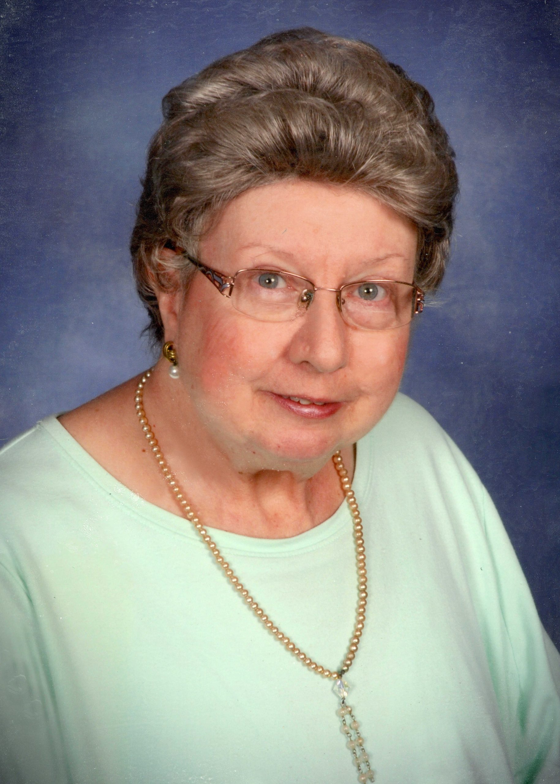 Cecilia E. Lux - Funeral Home in Boone and Kenton County